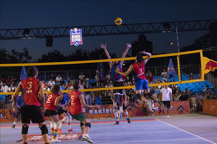 Red Bull Back Line'da kazanan Volleyball Legends| Haberler
